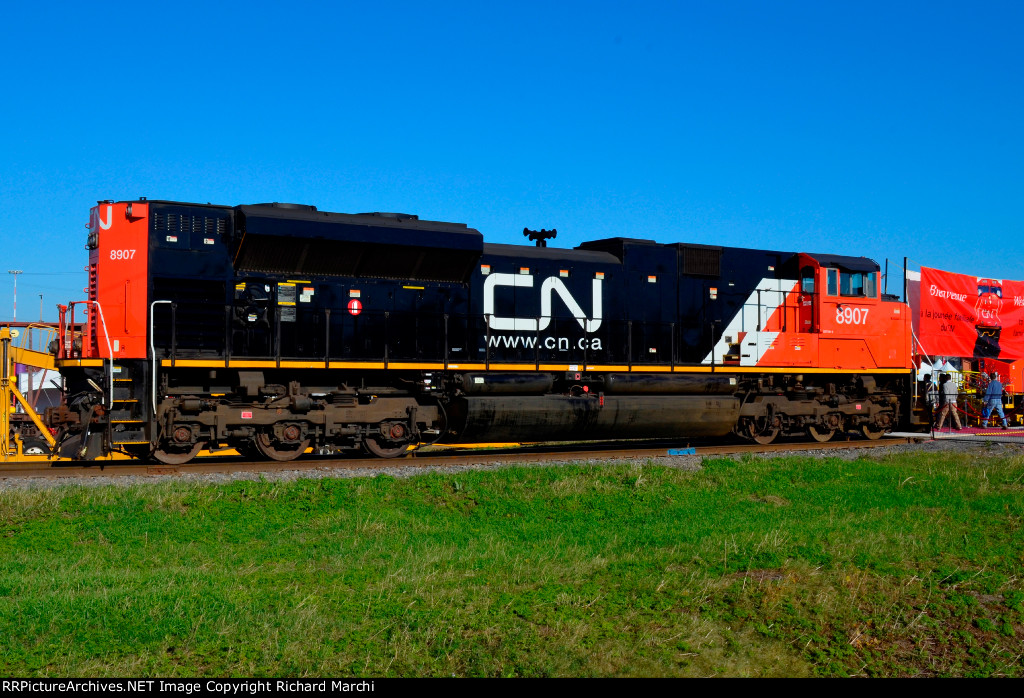 CN 8907